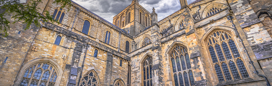 A Comprehensive Guide to Medieval Architecture Styles and Features